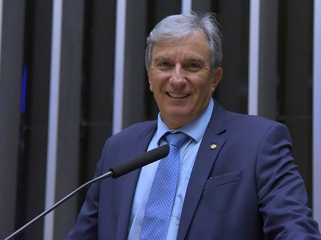 Deputado federal Rafael Simões volta a defender reajuste da tabela do SUS em Brasília - Minas ...